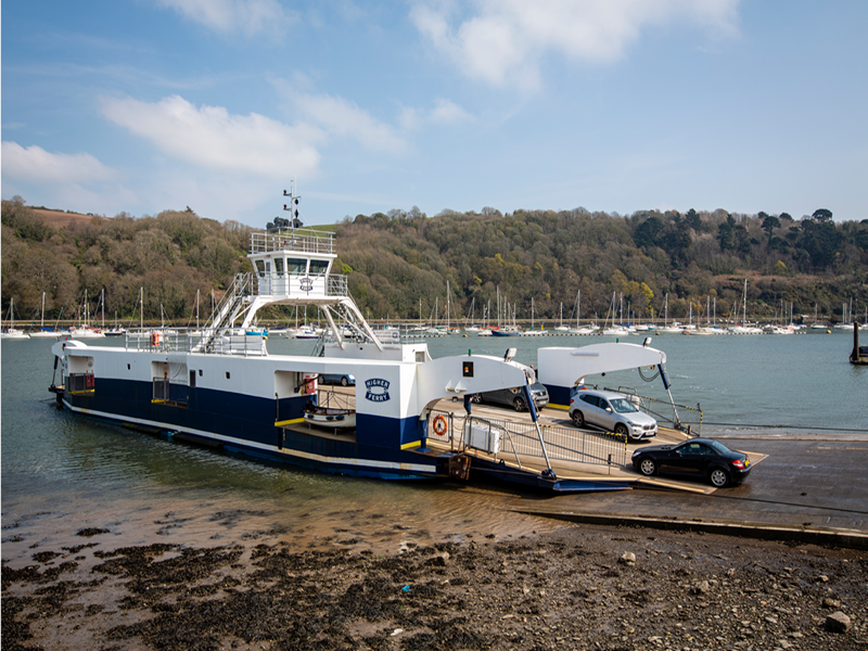 Dartmouth Higher Ferry – Shuttle car and passenger ferry across the ...